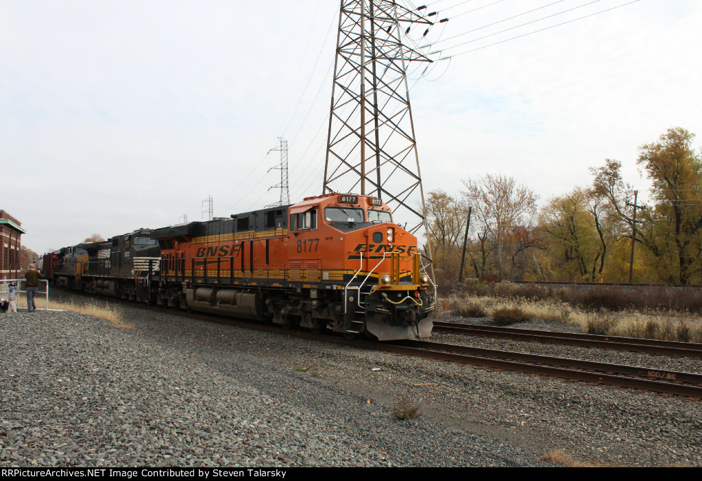BNSF 8177
